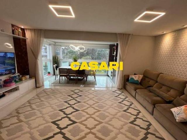 Apartamento alto padrão 133 m² com 3 suítes e varanda gourmet no Jardim do Mar –