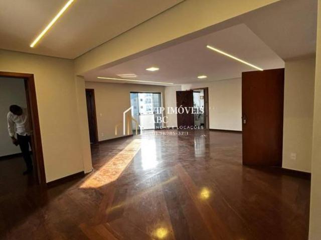 Apartamento Alto Padrão 151m² no Coração do Bairro Jardim Imperdível