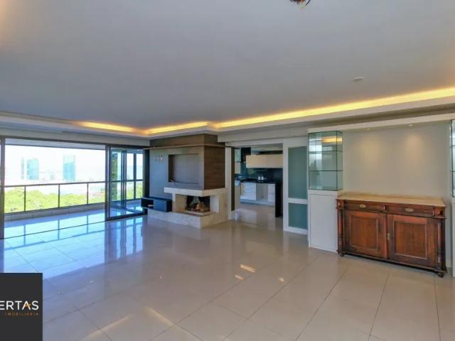 Apartamento alto padrão, 3 suítes, 3 vagas garagem, depósito, bairro Cristal