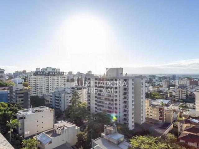 Apartamento alto padrão 3 suítes e 3 vagas no Mont&apos Serrat com vista panorâmica e área de lazer!