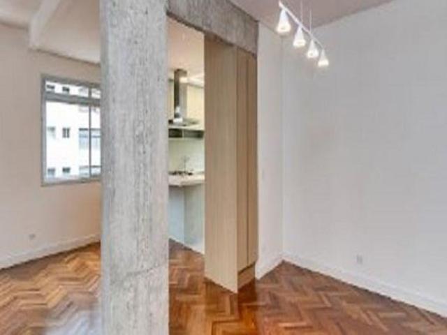Apartamento alto padrão td reformado p/venda c/230m2 03 dorm. sendo 02 suite 02 vagas Higiuenopolis