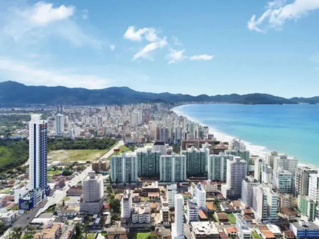 Apartamento alto padrão todo mobiliado em Itapema com 3 suítes
