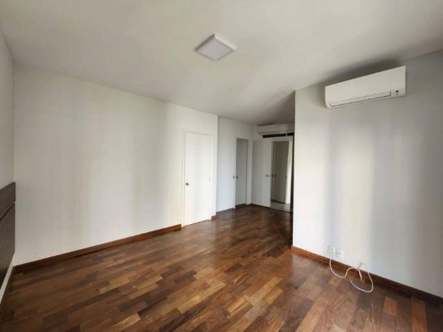 Apartamento Venda Barueri SP Alphaville Centro Industrial e Empresarial/Alphaville