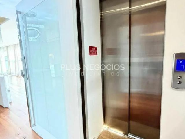 Apartamento Alto Padrão Venda e Locação Semi Mobiliado Edifício Absoluto 2 Suítes 6 Vagas de G