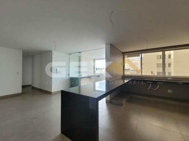 Apartamento Alto Padrão à venda na Região Central
