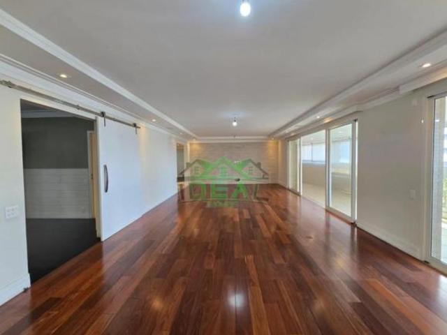 Apartamento alto padrão à venda no Alto da Lapa, com 366m² um por andar