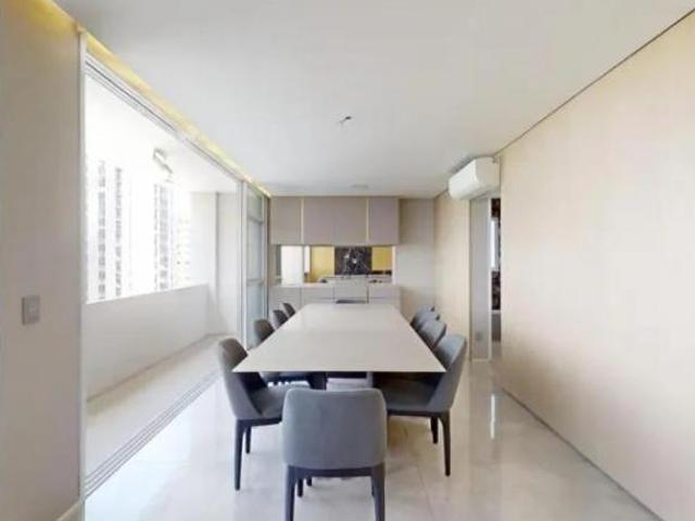 Apartamento alto padrão à venda no Edifício Suzana em Itaim Bibi em São Paulo SP