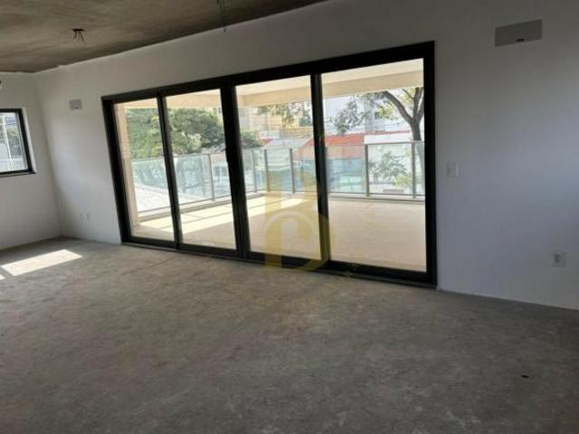 Apartamento Alto Padrão à Venda no Itaim Bibi ? 246m² | 3 Quartos | Varanda | 3 Vagas