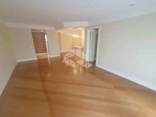 Apartamento alto padrão à venda no Tatuapé com 3 suítes e 3 vagas 186m² de conforto e sofisticação