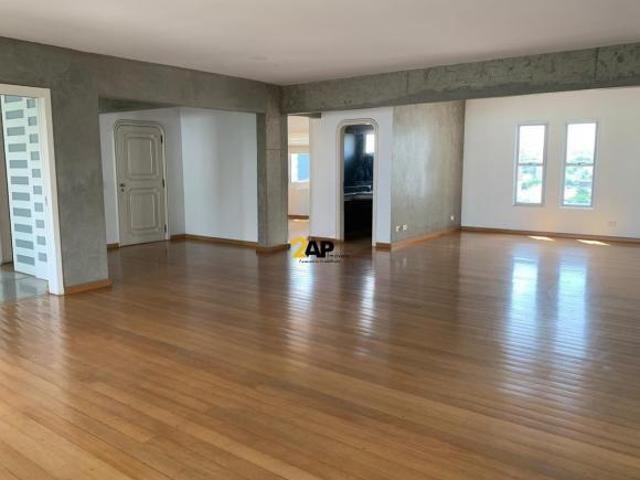 Apartamento Alto Padrão à Venda, com 4 suítes, 4 vagas de garagem no Brooklin Paulista, São Paulo S