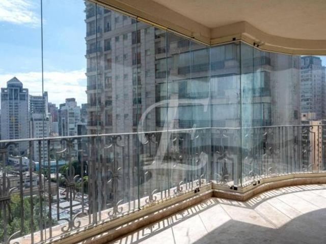 Apartamento Alto Padrão à venda | Jardim Paulistano | 278 m² | 3 suítes | 3 vagas | Depósito | Andar