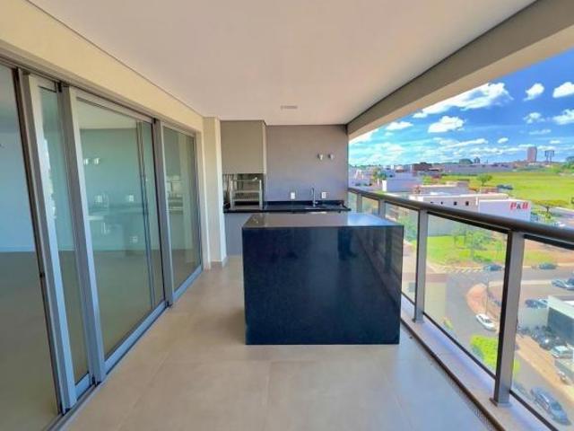 Apartamento Alto Padrão À Venda por R$ 1.900.000,00