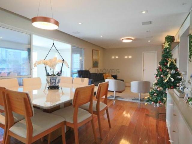 Vila Mariana | 188 m² | 3 Suítes | Escritório | 3 Vagas | Condomínio Clube com Quadra de Tênis