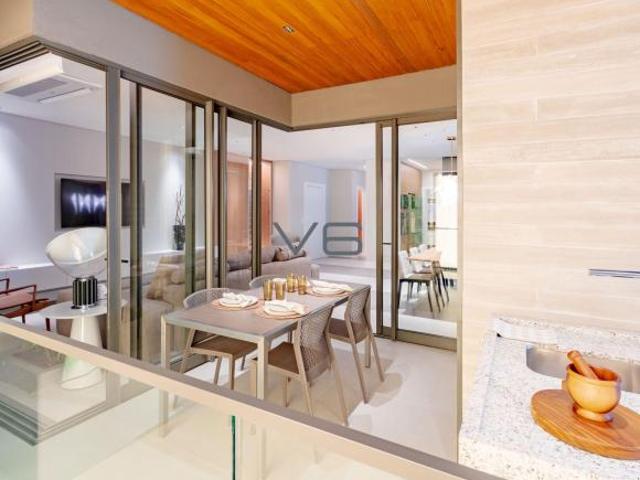 Apartamento Alto Padrão, com 3 suítes, 174 m² 3 vagas de garagem, no Bigorrilho