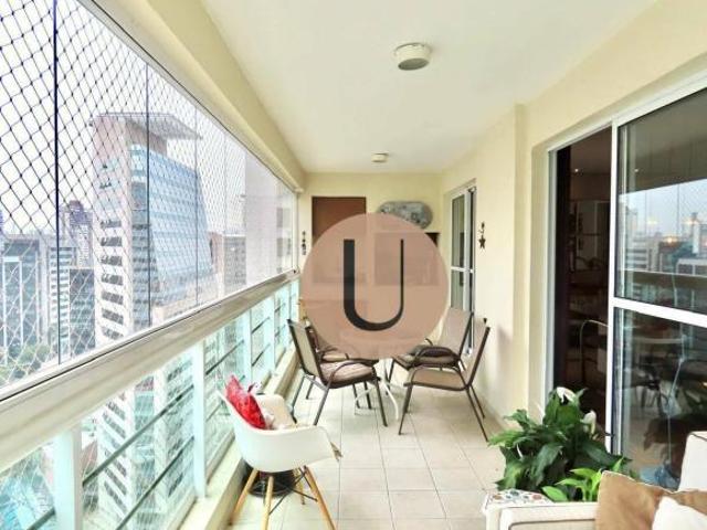 Apartamento Alto Padrão com 3 Suítes, 2 Vagas e Varanda Gourmet na Vila Olímpia