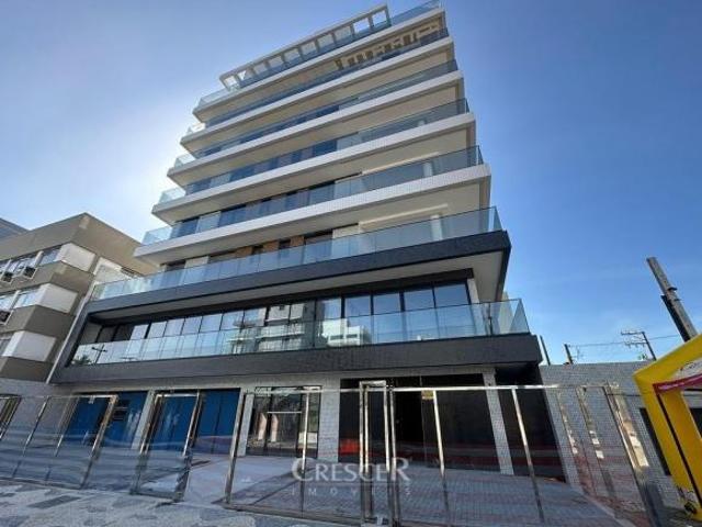 Apartamento alto padrão com 03 suítes em Caiobá!
