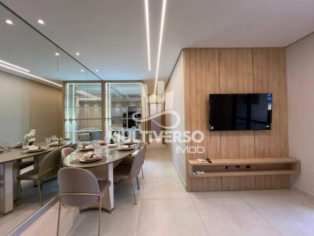 Apartamento alto padrão com 2 suítes, 2 vagas demarcadas e vista livre no Canto do Forte