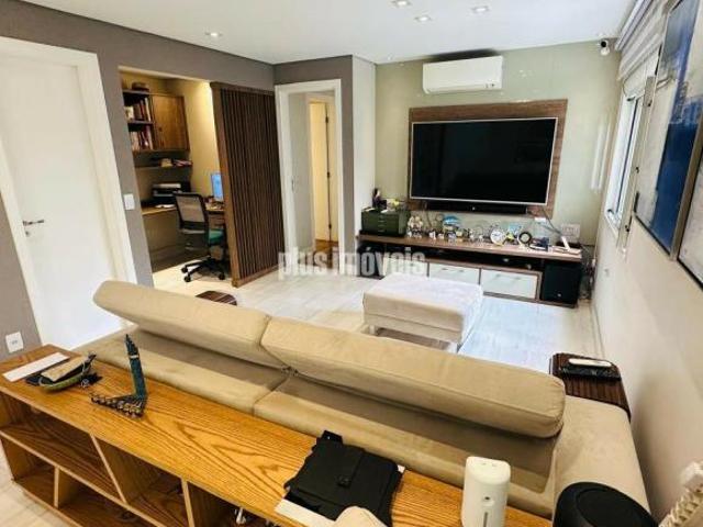 Apartamento alto padrão com varanda gourmet,163 m2