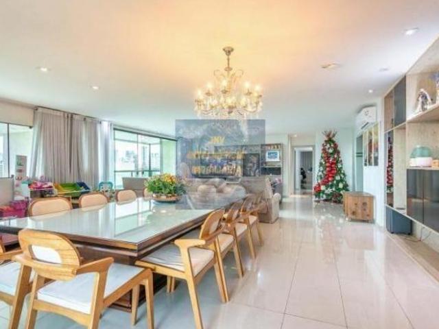 Apartamento Alto Padrão com vista livre e 1 por andar