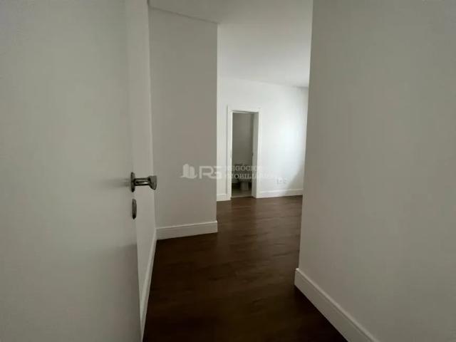 Apartamento alto padrão com vista mar em itapema