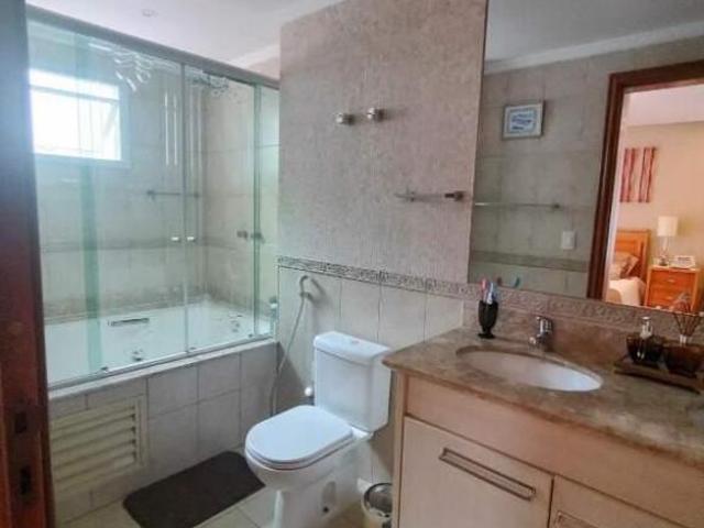 Apartamento Alto Padrão com Vista para o Mar na Ponta da Praia com 3 quartos suítes em Santos