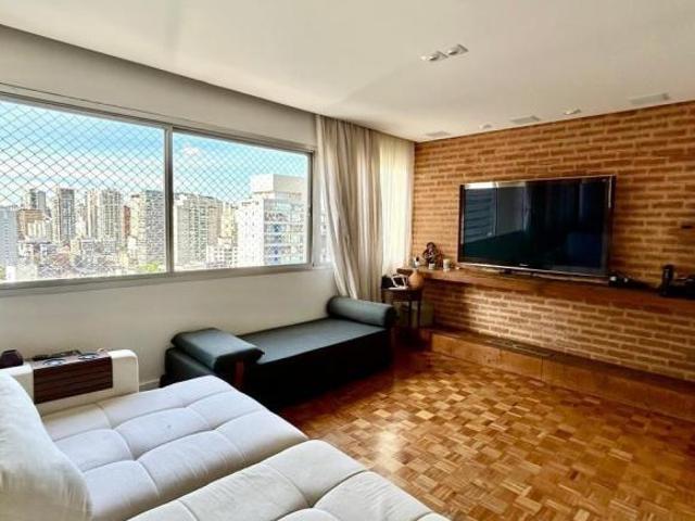 Apartamento Alto Padrão de 124m² com 2 Quartos e 1 Vaga à Venda na Vila Olímpia