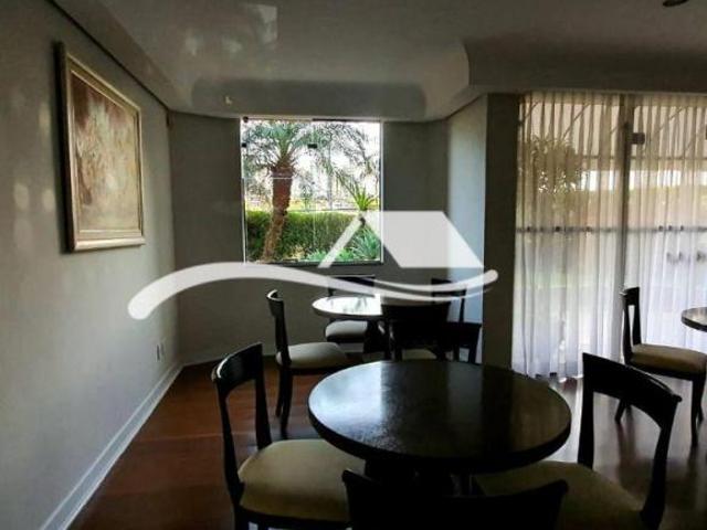 Apartamento alto padrão de 218m² com 4 dormitórios, fino acabamento e localização privilegiada