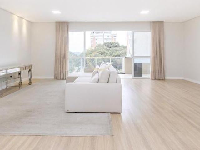 Apartamento Alto Padrão Ecoville – Condomínio Club