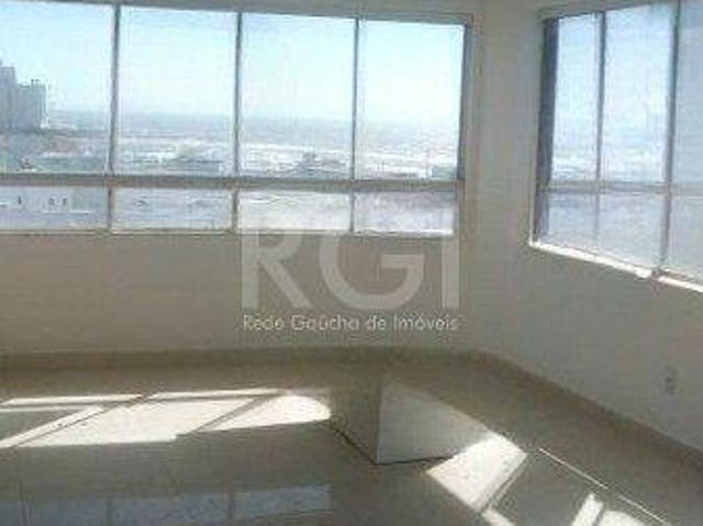 Apartamento alto padrão em Tramandai de 2 dormitórios e 2 vagas