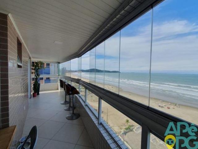 Apartamento Alto Padrão frente mar na Aviação!