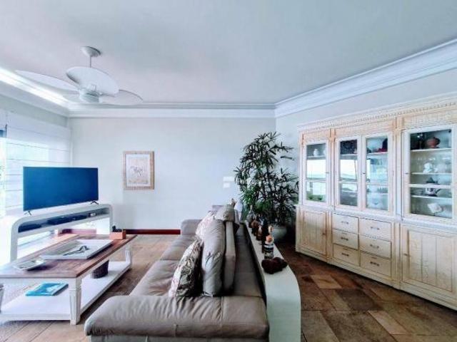 Apartamento Alto Padrão, localização privilegiada na Praia das Astúrias Guarujá / SP