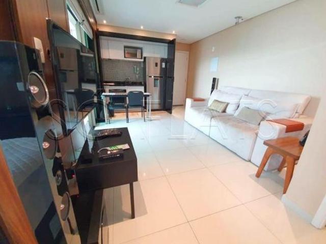 Apartamento alto padrão mobiliado no Brooklin perto da Berrini com serviços e lazer completo