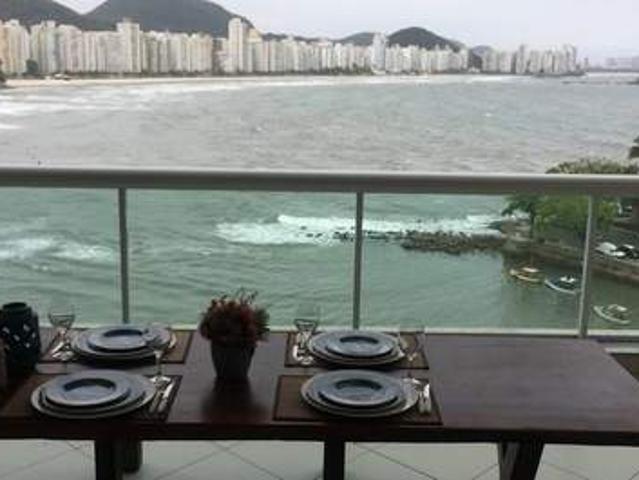 Apartamento alto padrão no Guarujá, na rua da praia, Astúrias