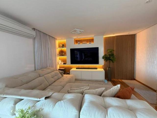 Apartamento alto padrão no residencial Splendor disponivel para venda com 170m², 03 dorms e 04 vagas