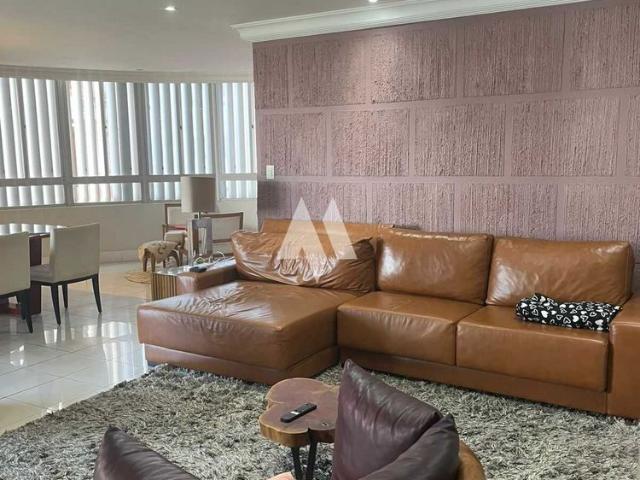 Apartamento Alto Padrão para locação no Gonzaga em Santos