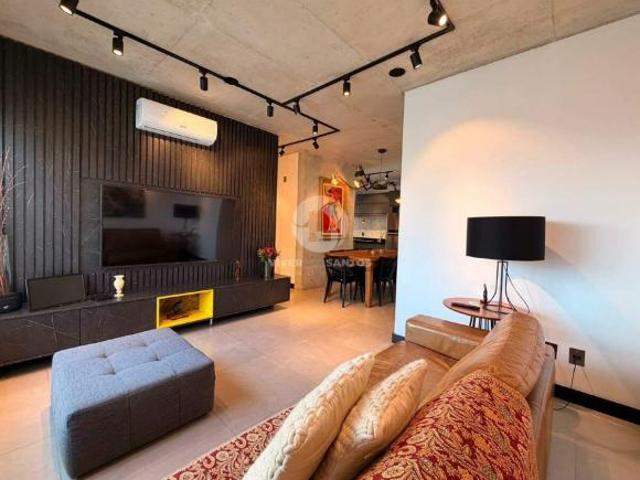 Apartamento Alto Padrão, Porteira Fechada e Vista Livre no Embaré Santos SP