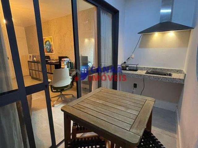 Apartamento Alto Padrão, Praça Clarimundo Carneiro
