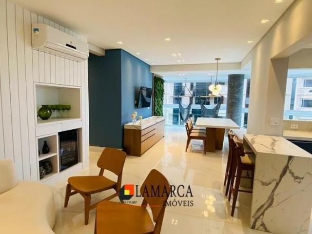 Apartamento alto padrao 3 dormitorios no Guaruja