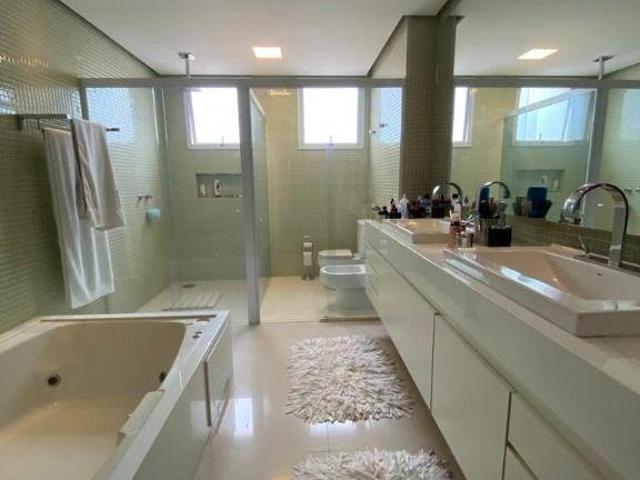 Apartamento alto padrao em area central, diferenciado!