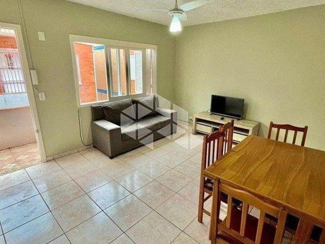 Apartamento amplo, 02 quartos, mobiliado, sacada nos dormitórios, bairro Centro, Capão da Cano