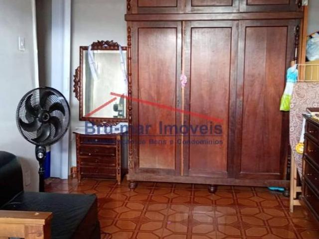 Apartamento Amplo 2 Dormitórios com Garagem a Venda em Santos