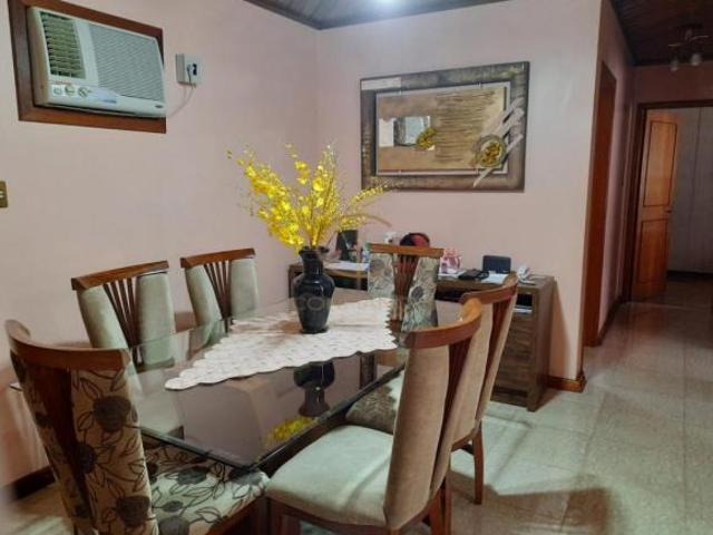 Apartamento amplo, 2 dormitórios, vaga coberta, Centro de Canoas