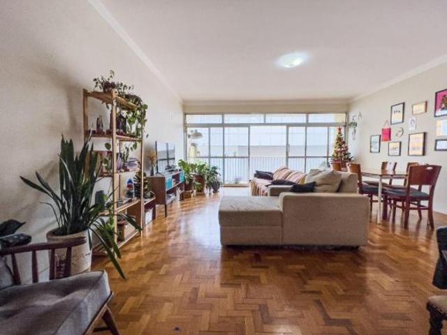 Apartamento amplo, 3 dormitórios à venda, 177 m² por R$ 480.000 Centro Londrina/PR