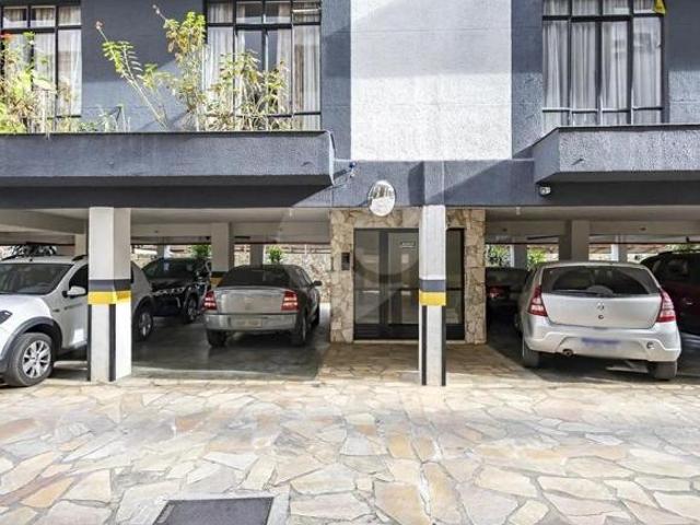 APARTAMENTO AMPLO • 3 QUARTOS • 2 VAGAS • CABRAL / JUVEVÊ