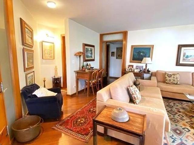 Apartamento Amplo venda/ locação Campo Belo