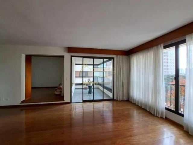 Apartamento Amplo à venda no Campo Belo