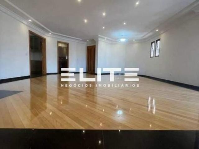 Apartamento amplo à venda Bairro Jardim