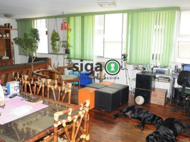 Apartamento Amplo com 3 Dormitórios em Localização Privilegiada de Higienópolis