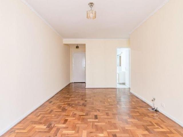 Apartamento Amplo com 3 Dormitórios em Pinheiros