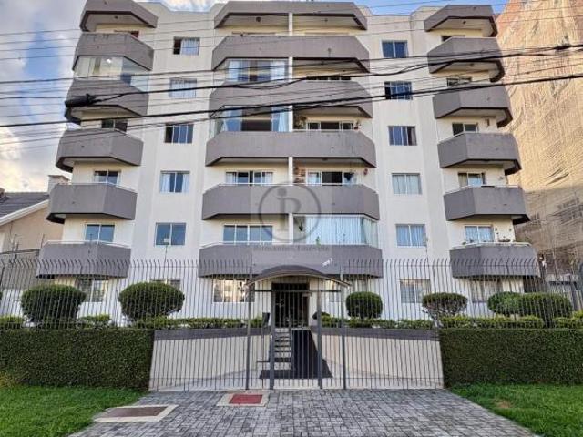 Apartamento amplo com 3 quartos no Ahú | 82m² privat. | uma vaga coberta | andar alto | face noroest